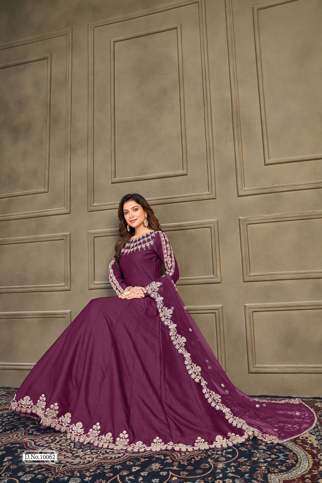 Designer Bollywood Stylish Heavy and Embroidery Work Full Floral ...