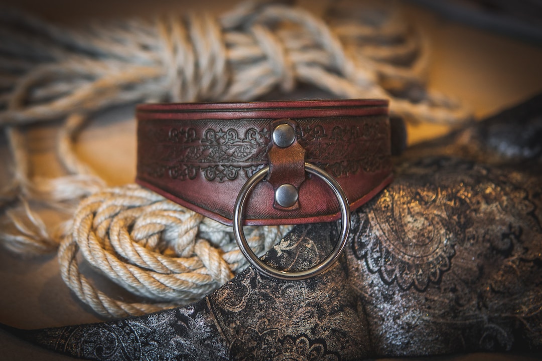 Gorgeous Mahogany Leather Collar With XL Ring • Artisan Made in ...