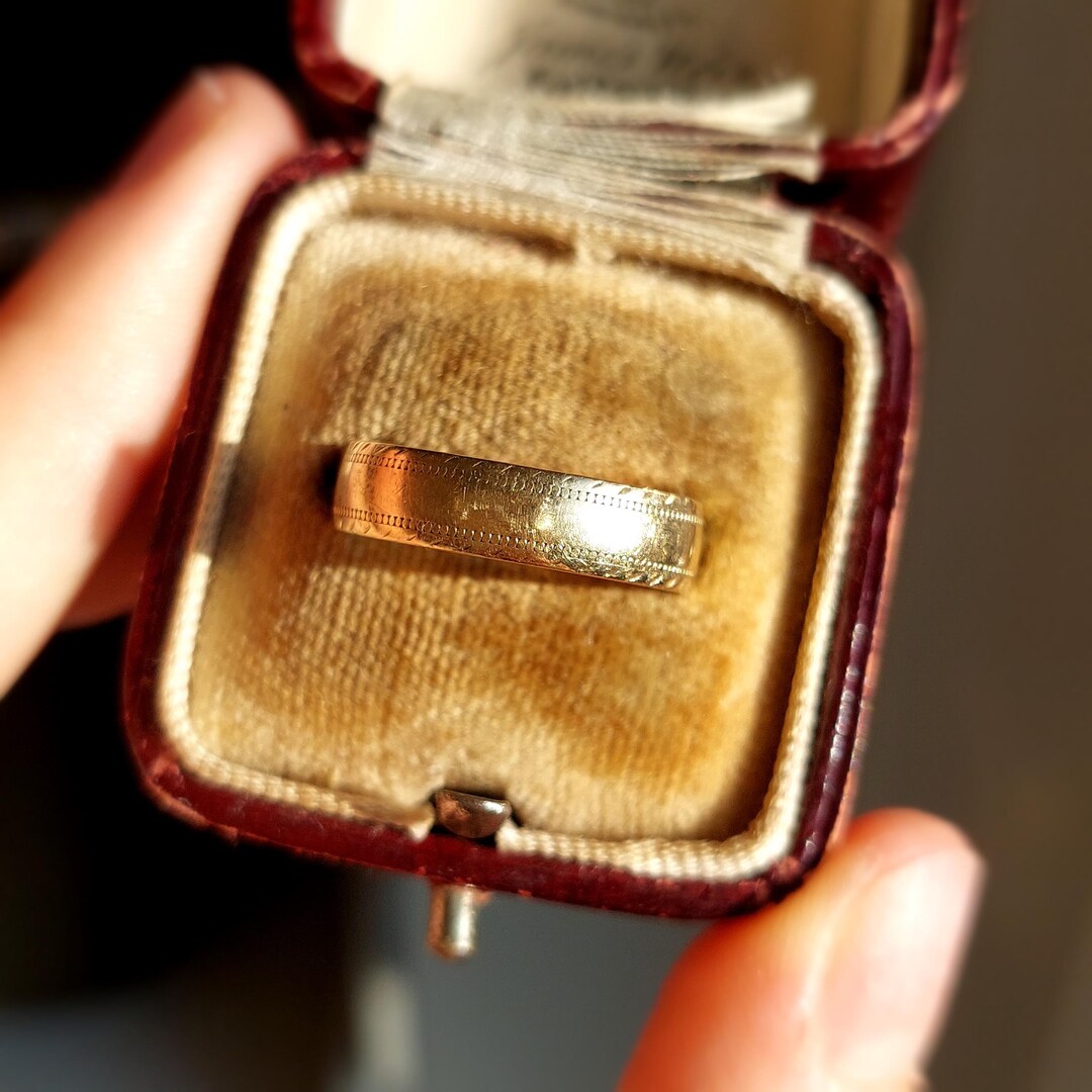Vintage Engraved Solid 9 Ct Yellow Gold Band | Size US 6.5 UK M 1/2 Eu ...