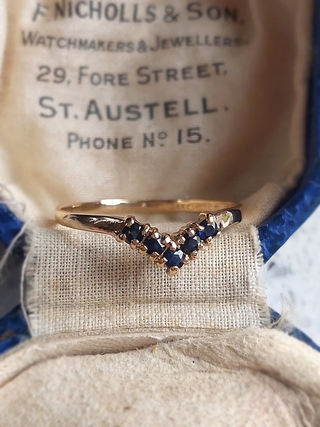 Vintage Blue Sapphire Wishbone Ring | Solid 9 Ct Yellow Gold | Fully Hallmarked | Size N 1/2 UK ...