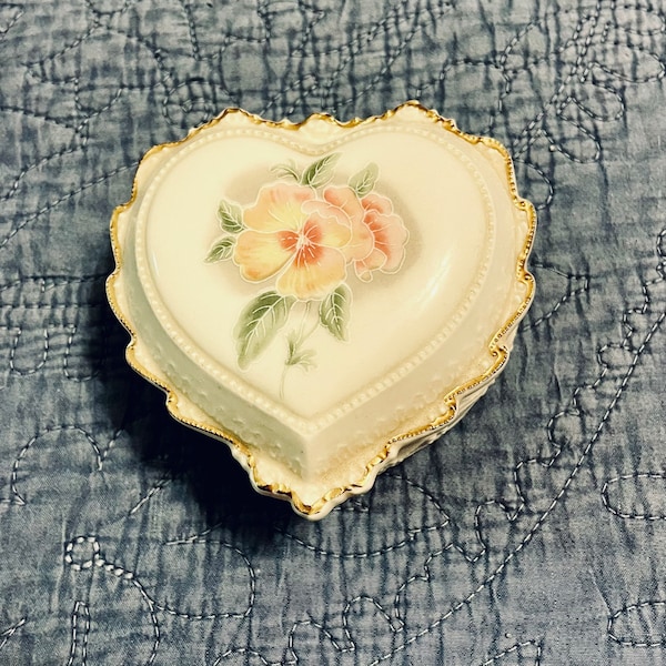 Heart Music Box - Etsy