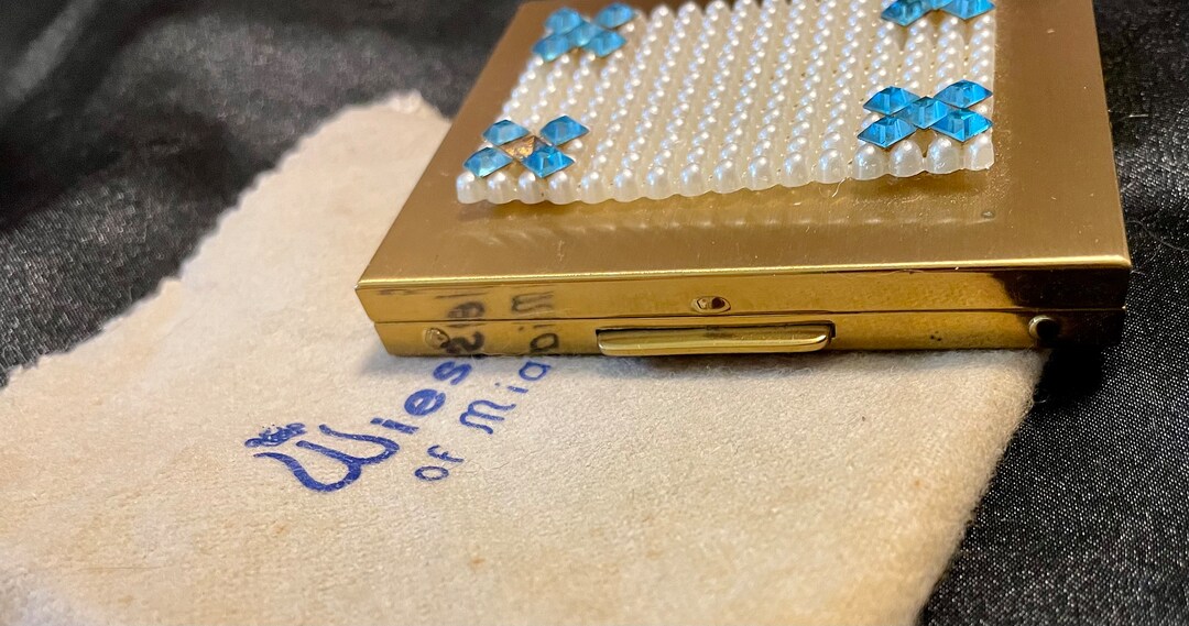 2.75" Compact "trickettes" by Wiesner of Miami - Etsy