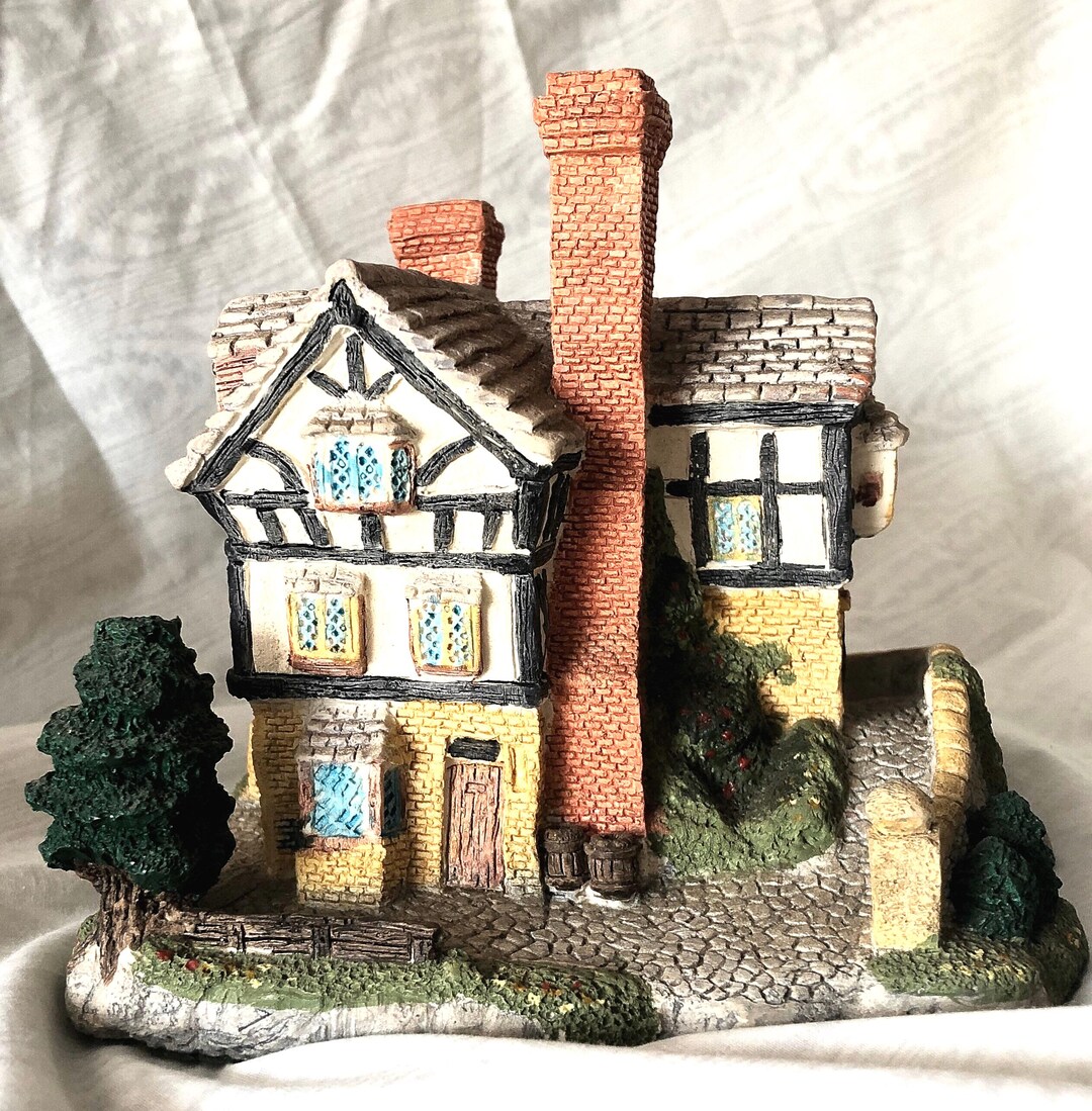 Tutor Style English Inn, 5” High - Etsy