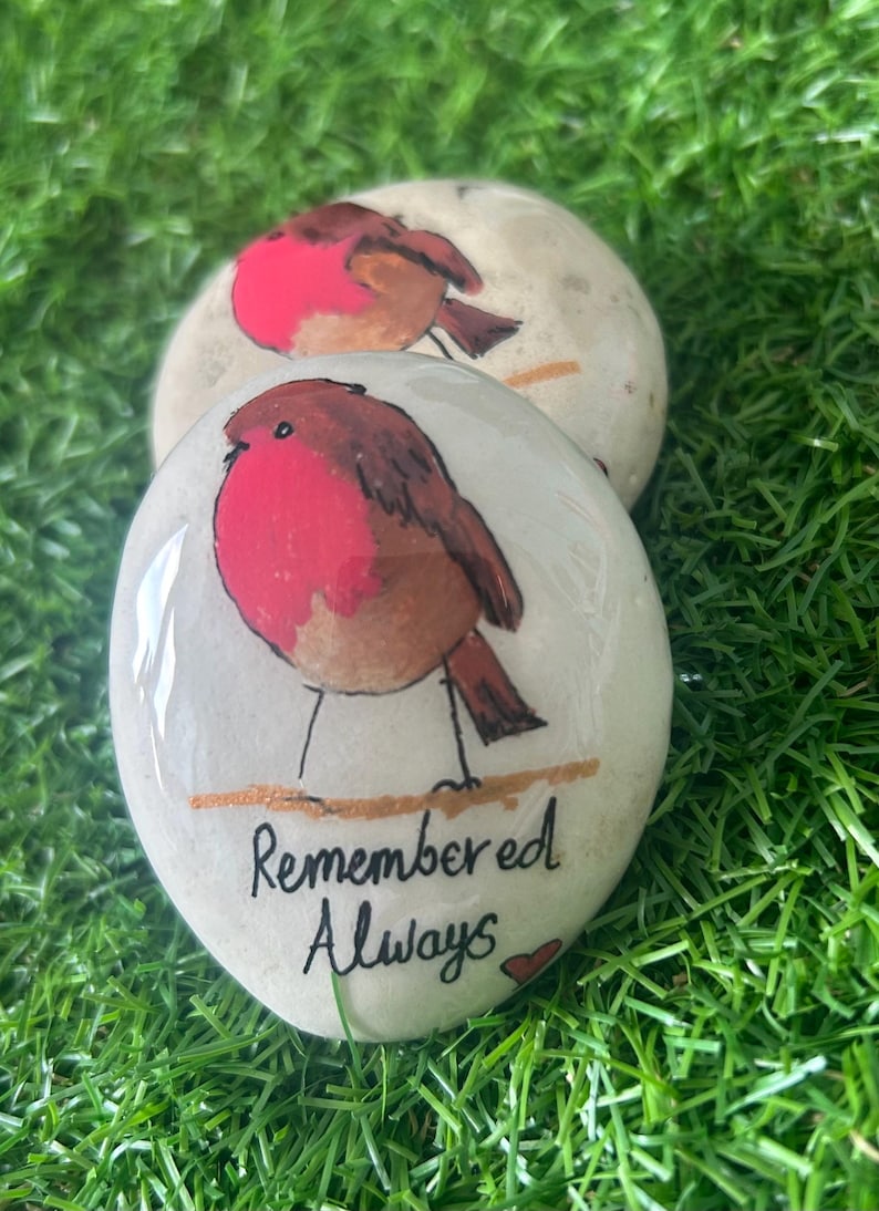 Hand-painted Robin Pebble: Memorial Garden Keepsake - Etsy
