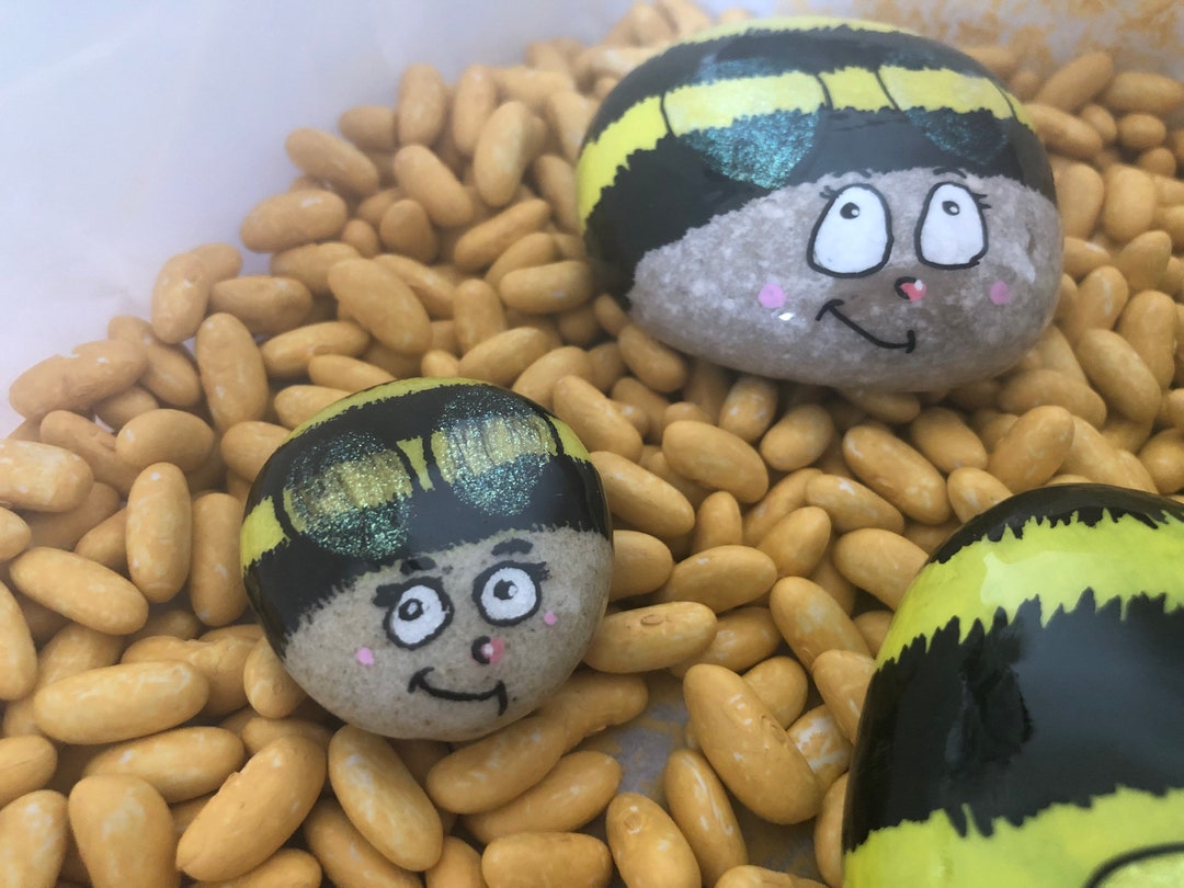 Bumble Bee Pebbles for Tuff Tray Small Word Resource, Minibeast ...
