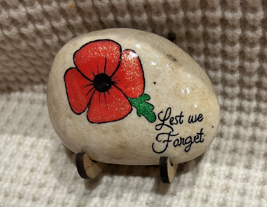 Poppy Gift Remembrance Day Keepsake Pebble Memorial Day - Etsy UK