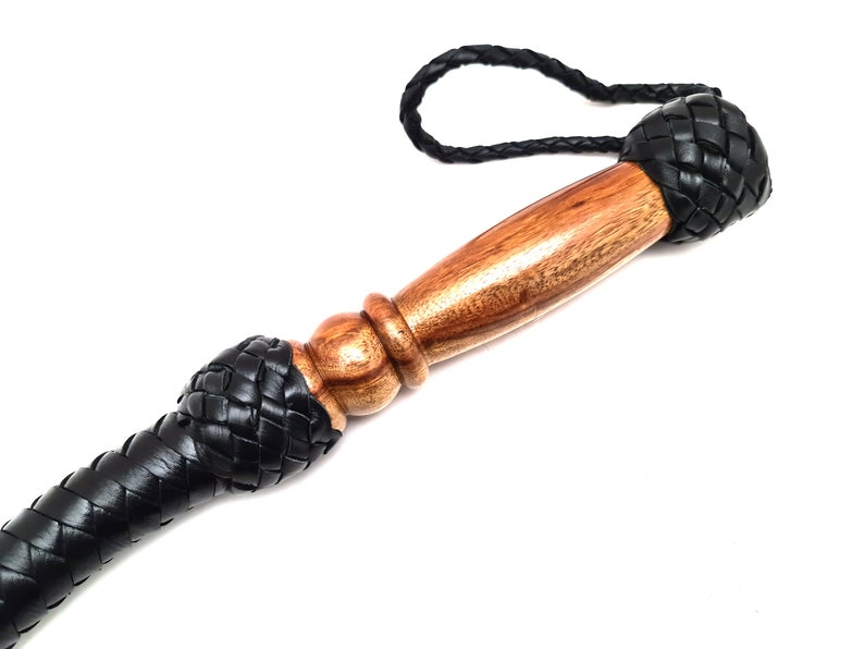 Bullwhip - Leather Bull Whip - Wood Handle Leather Bull Whip - Split ...