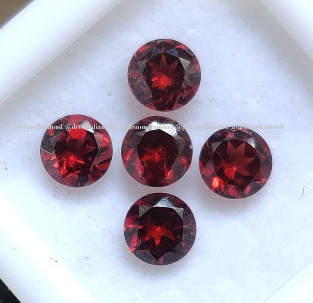 Round Cut Red Garnet, Red Color Round Brilliant Cut Garnet Stone, Round ...