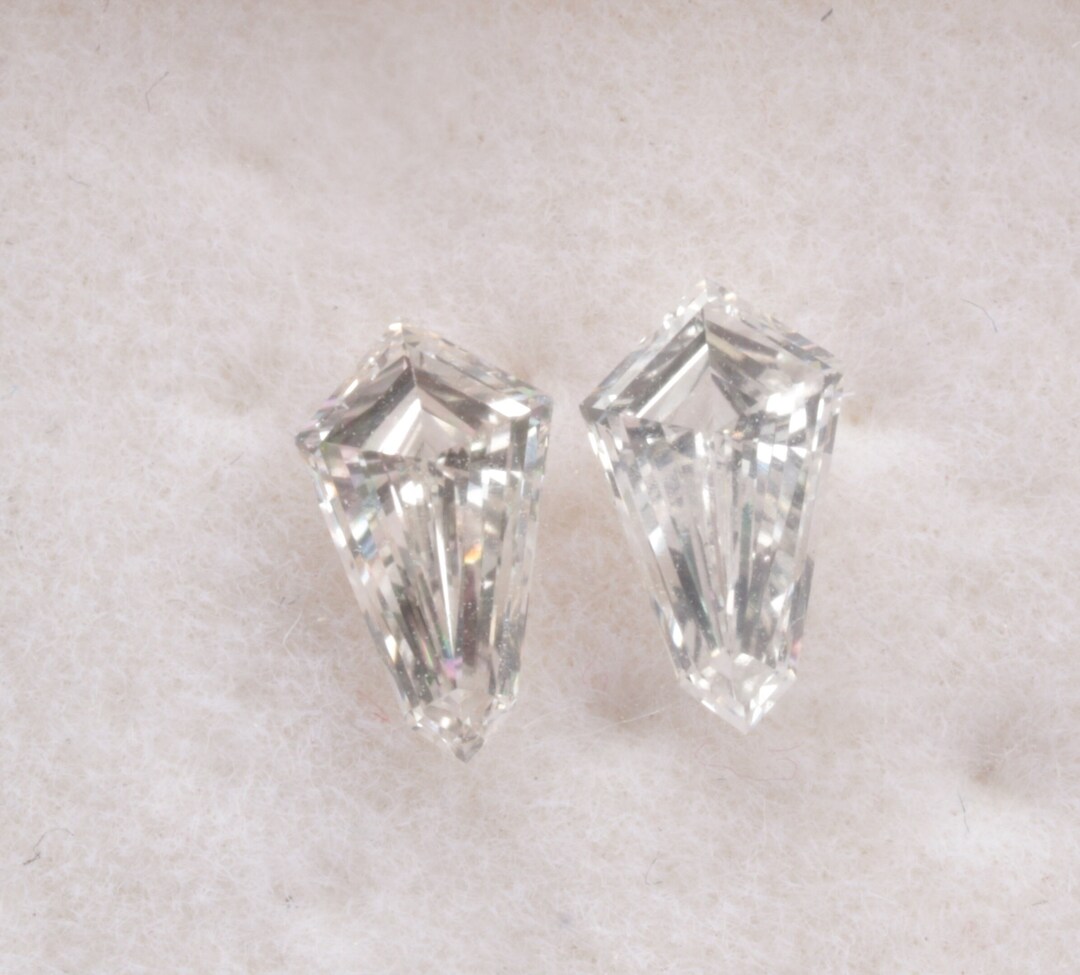 0.47 CT 6.1 X 3.5 MM Lab Grown Shield Cut Diamond, White Color Lab ...