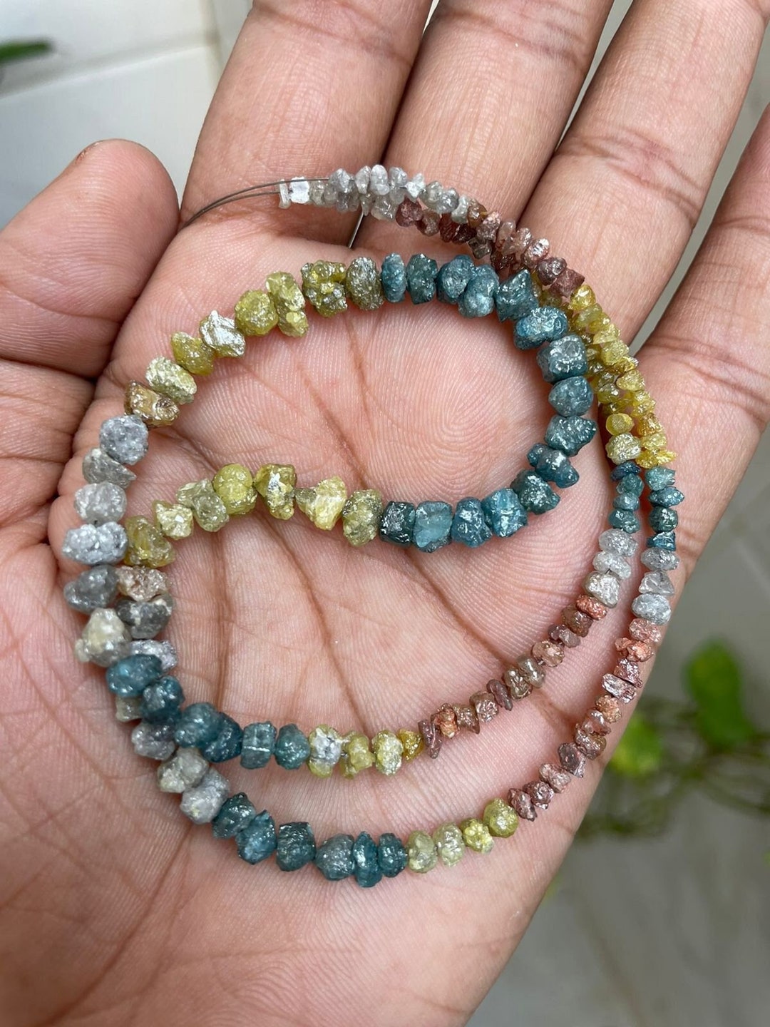 66.20 CT 2.5 MM to 6.0 MM Natural Rough Diamond Uncut Diamond Necklace ...