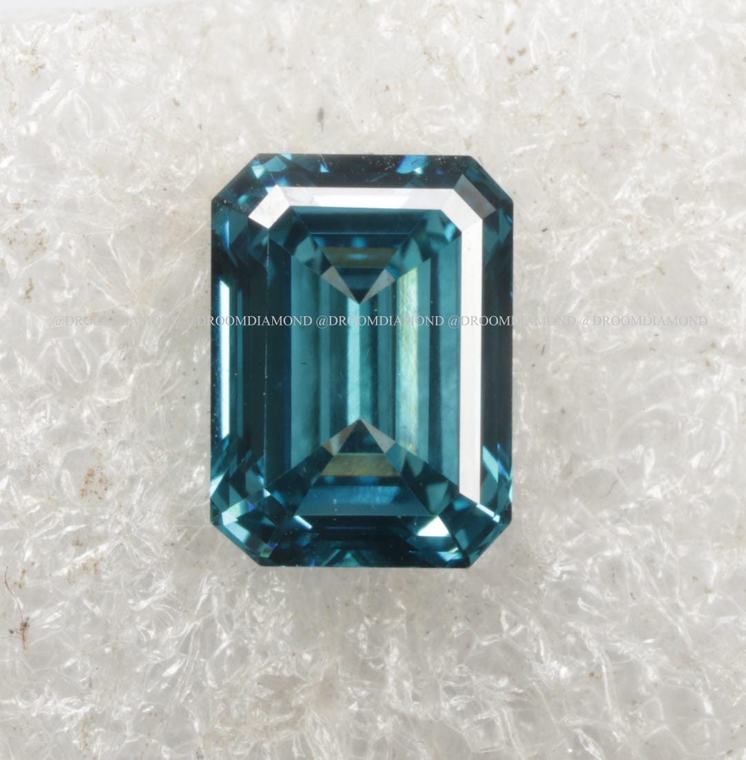 Emerald Cut Lab Grown Diamond, Blue Color Emerald Cut Lab Grown Diamond ...