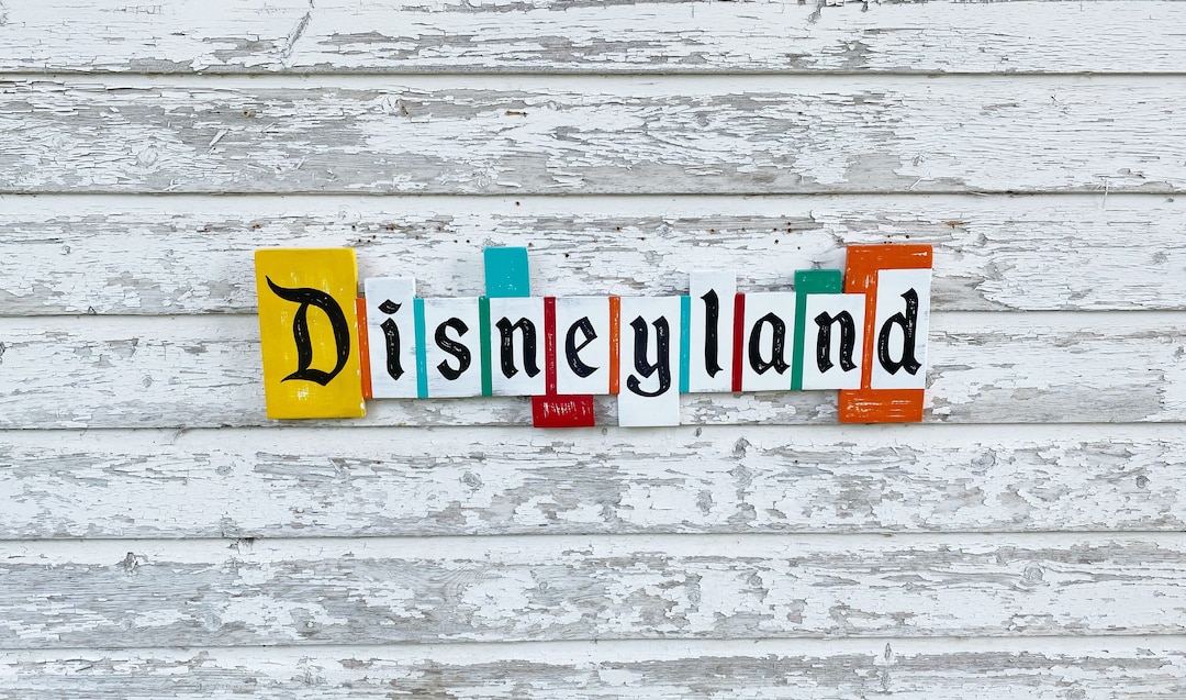 Vintage Disneyland Sign: A Nostalgic Piece of Magic for Your Home - Etsy