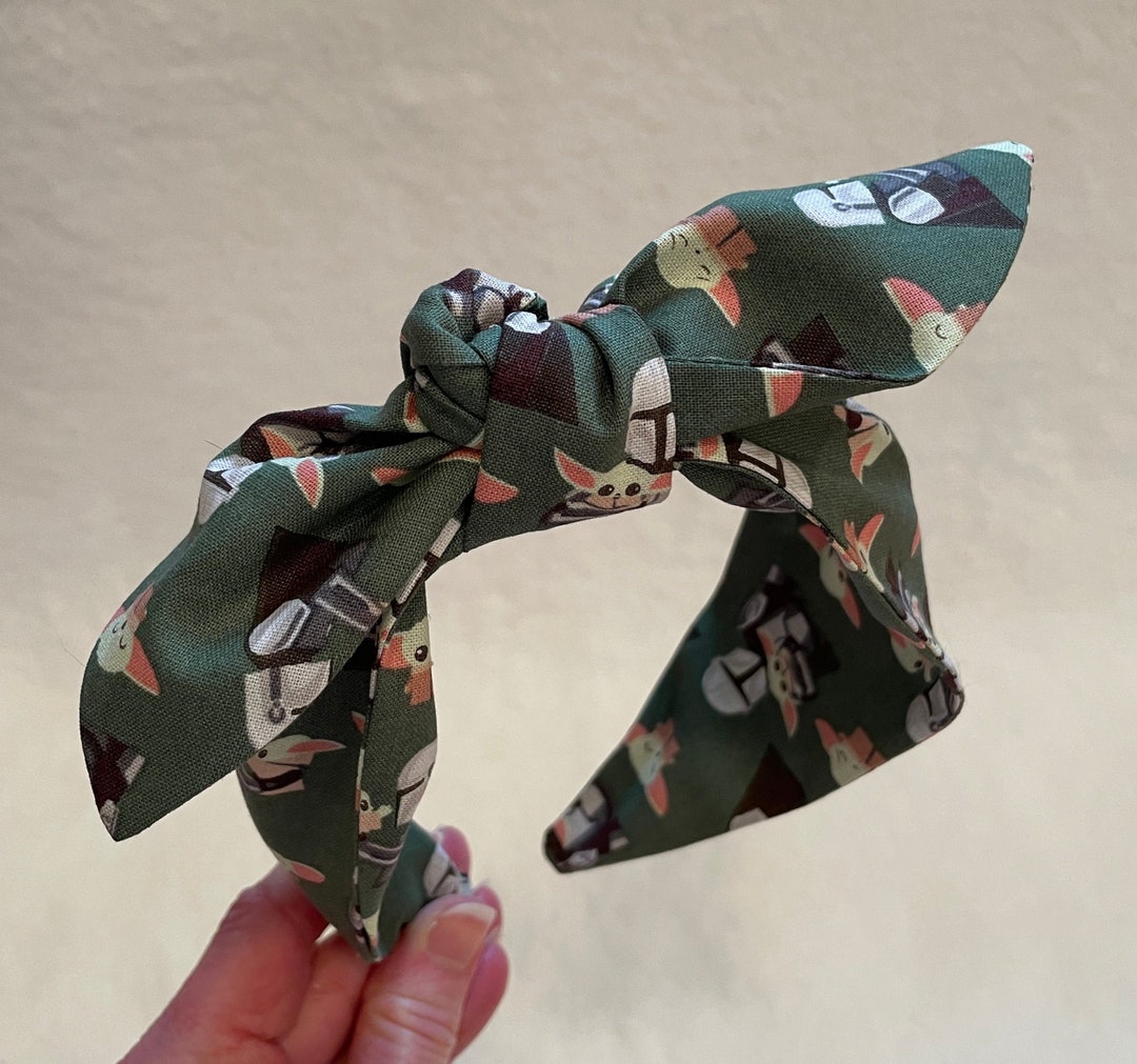 Mandalorian, Grogu, the Child, Baby Yoda, Mando Helmet, Disney ...