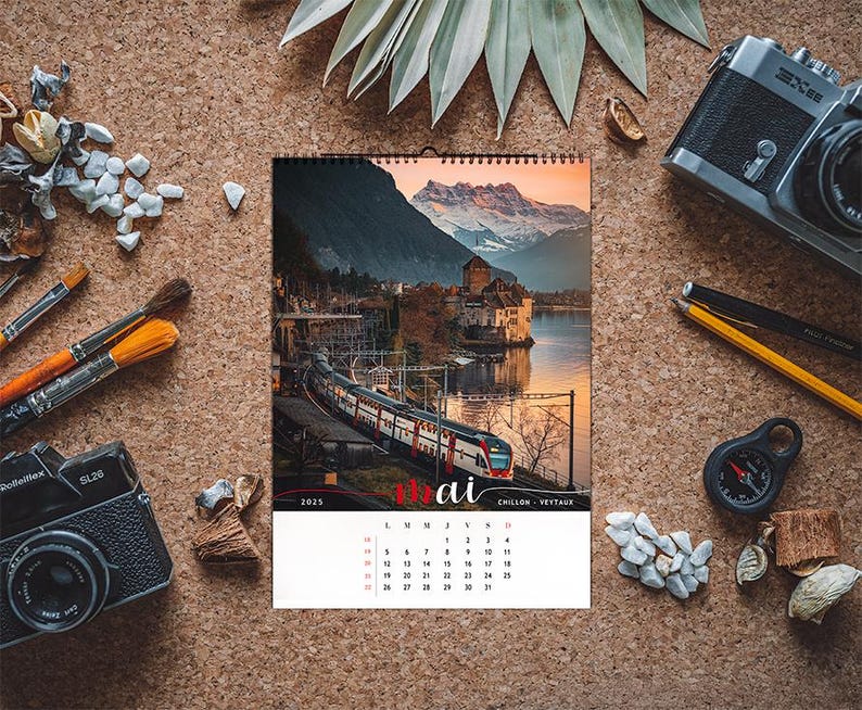 2025 Calendar, Swiss Calendar, Swiss Wall Calendar 2025, Desk Calendar ...