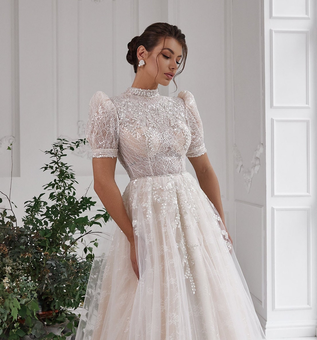 Modest Lace Wedding Dresses With Sleeves