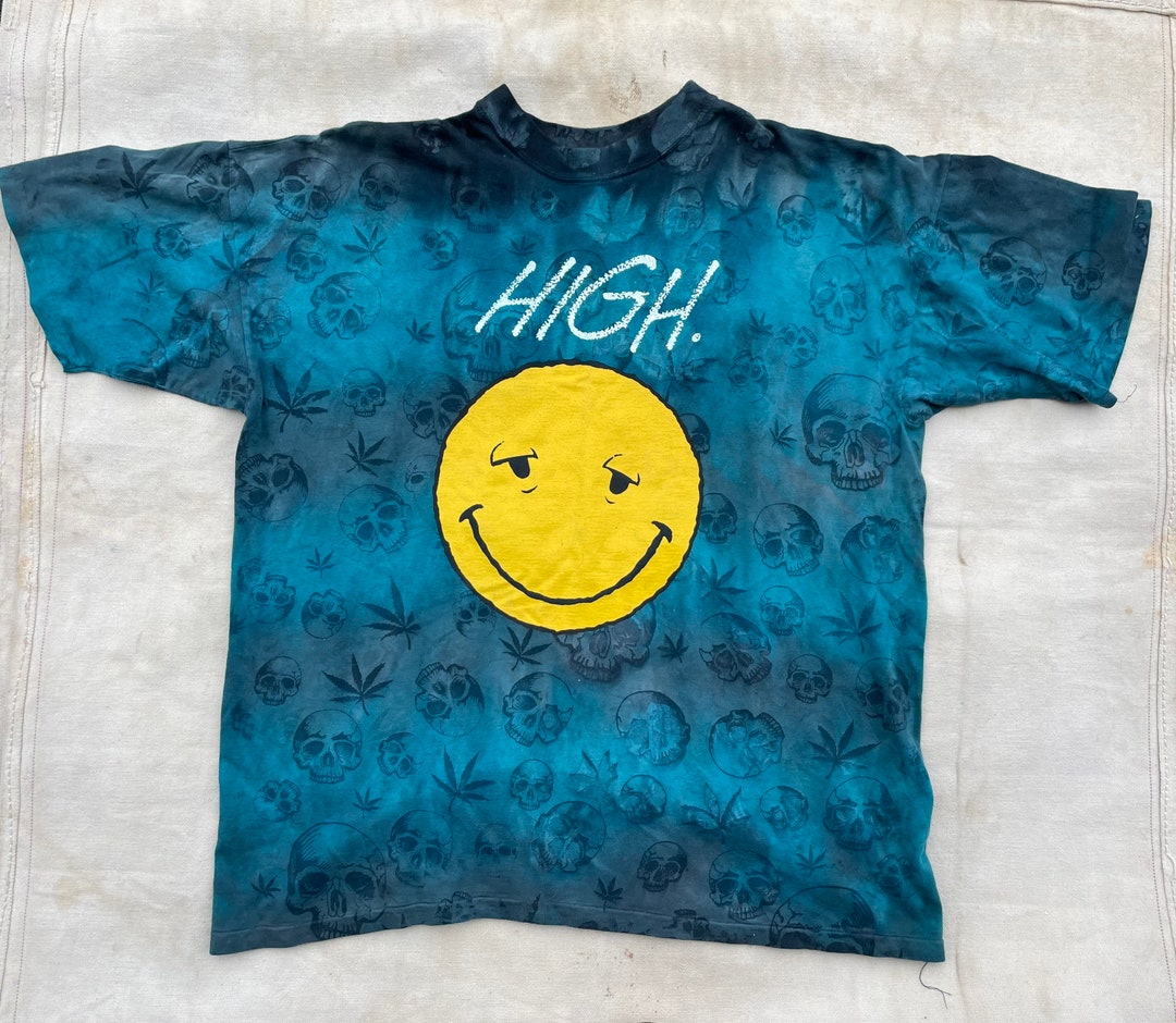 Stoner Smiley Face T-shirt - Etsy