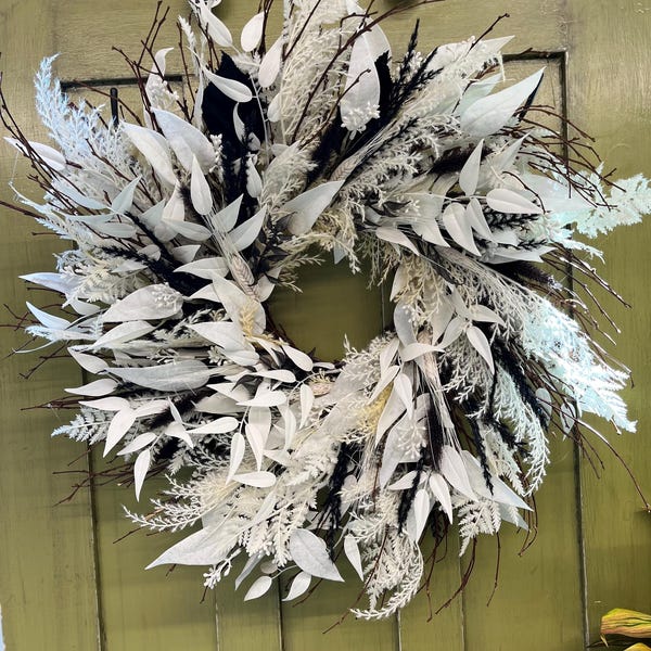 Modern Wreaths - Etsy