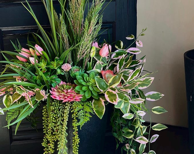 How to Make a Spring Urn Filler, DIY Spring Planter, How to Design a ...