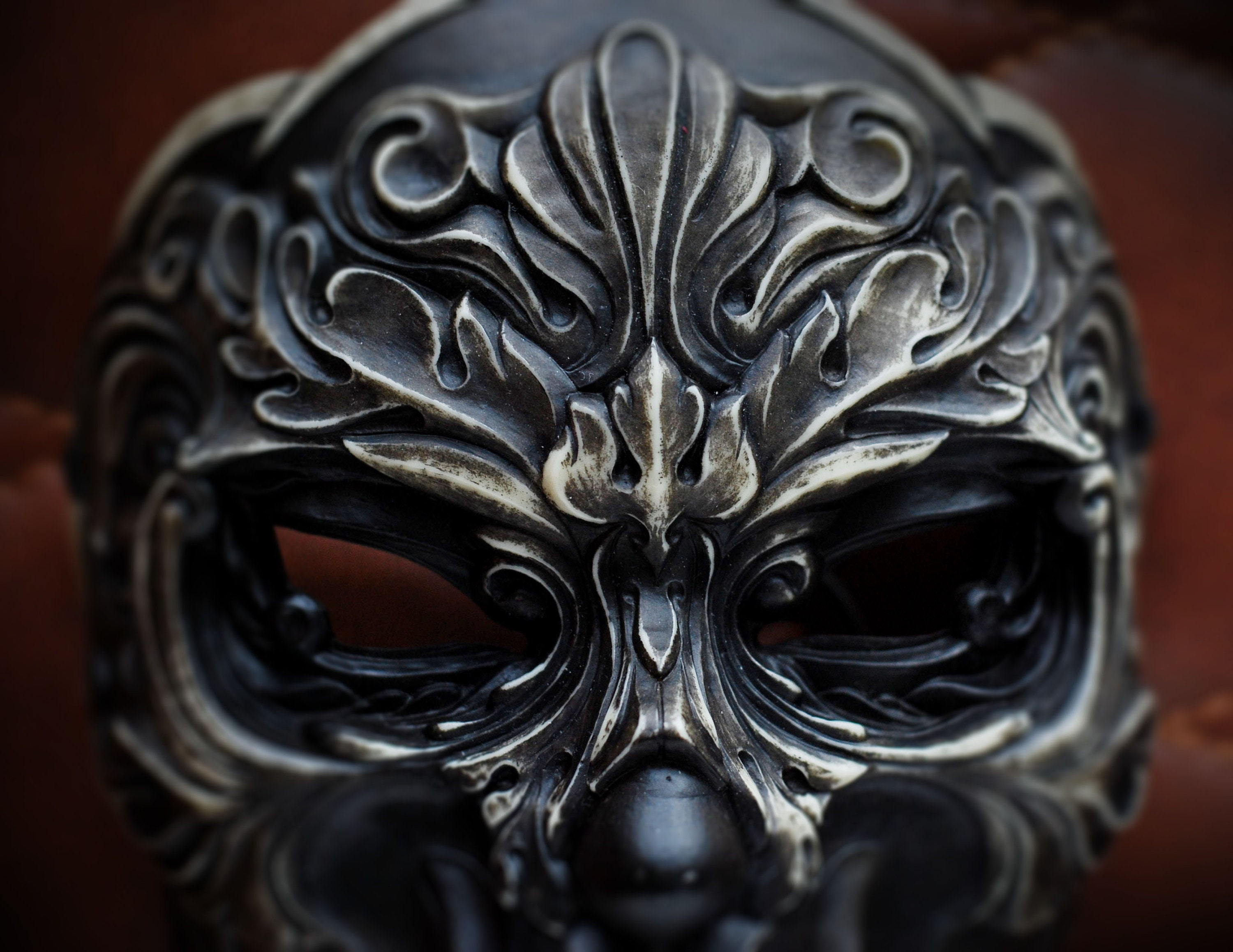 Dark Barokko Mask, Ivory - Etsy