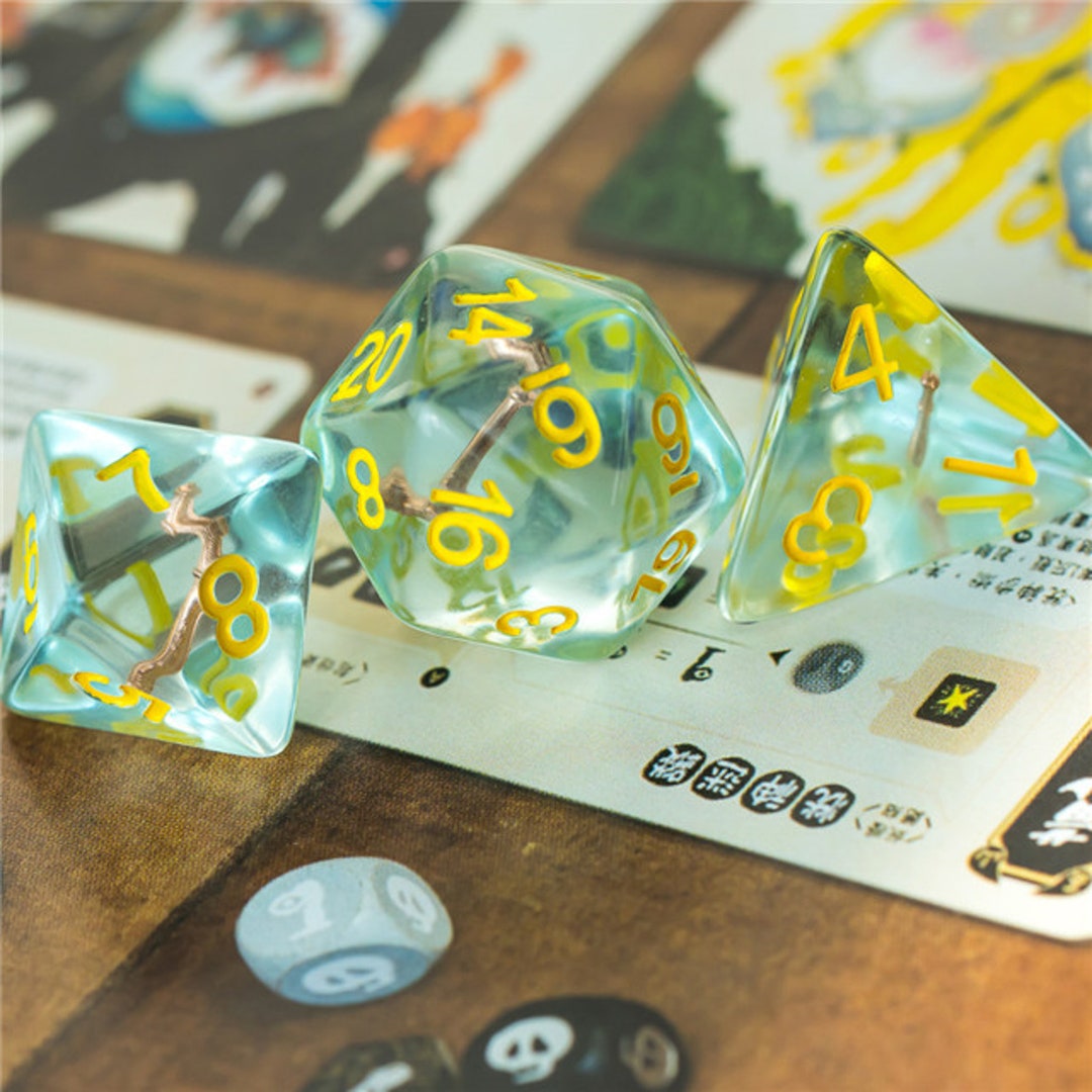 Cleric's Adventure Medieval Mace Weapon Inside Resin Dice Set 7 ...