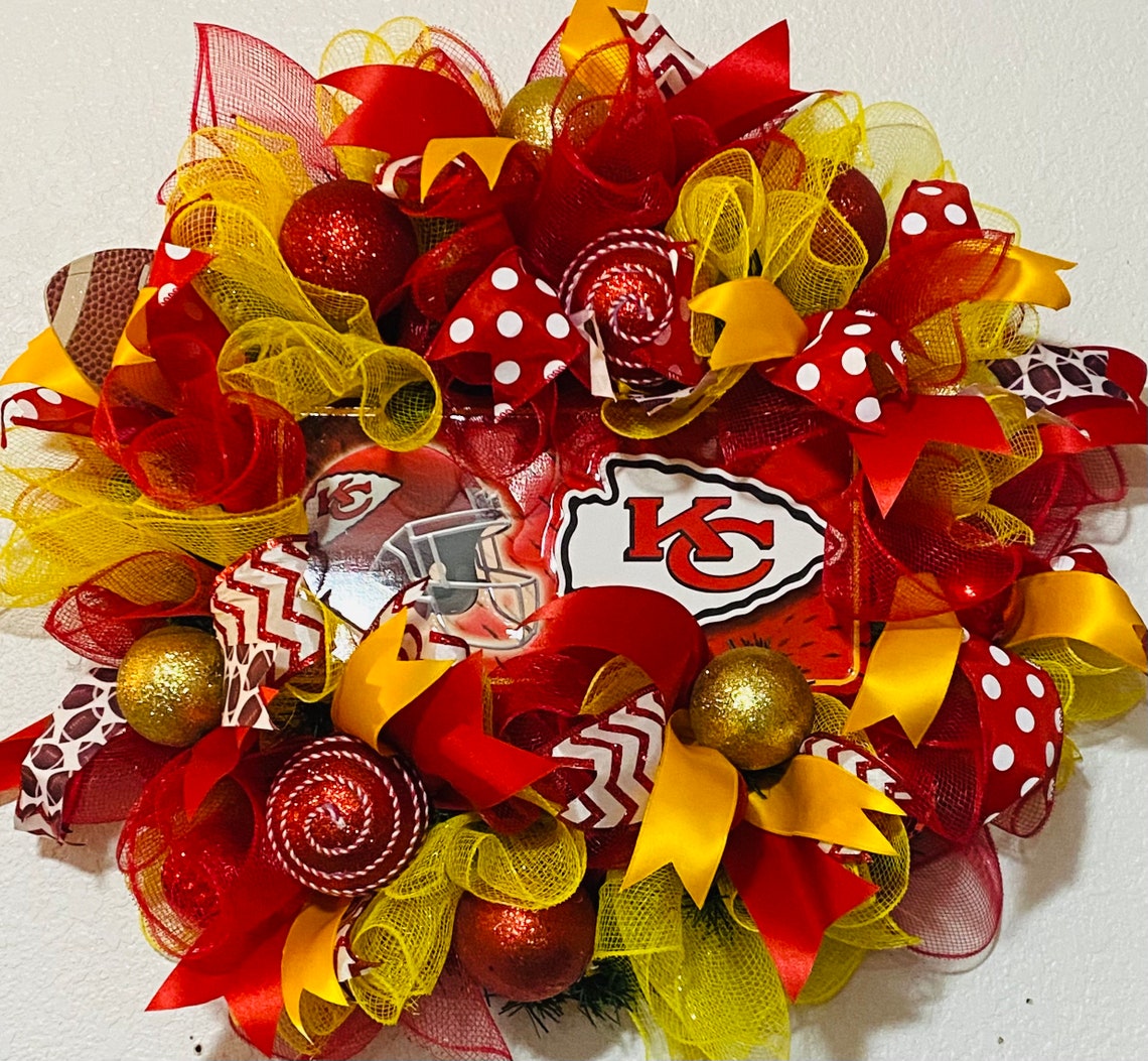 Kansas City Chiefs Wreath 24 Football | Etsy