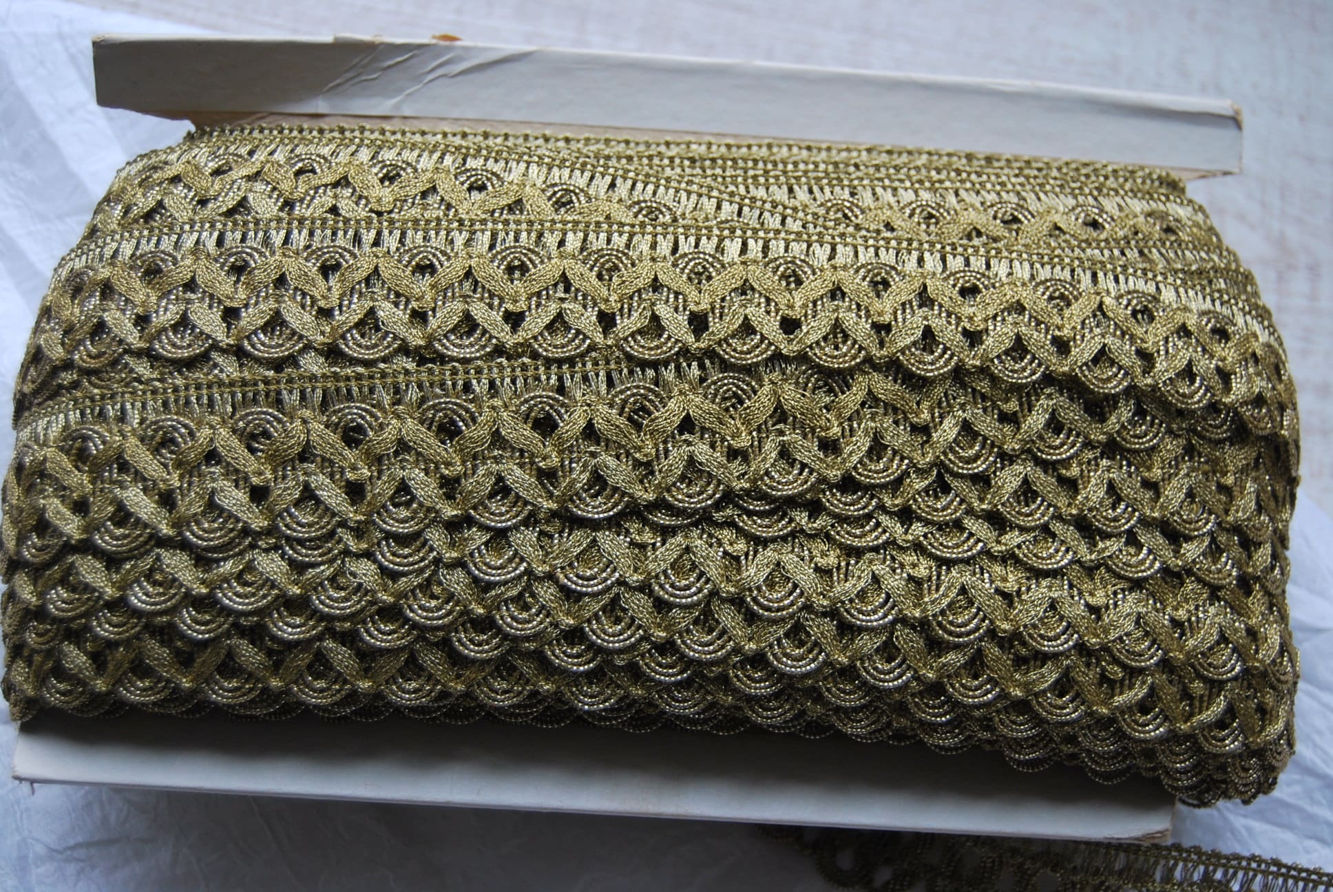 4 M Old Gold Border Brocade Border 33 Mm Trimmings Border Medieval ...