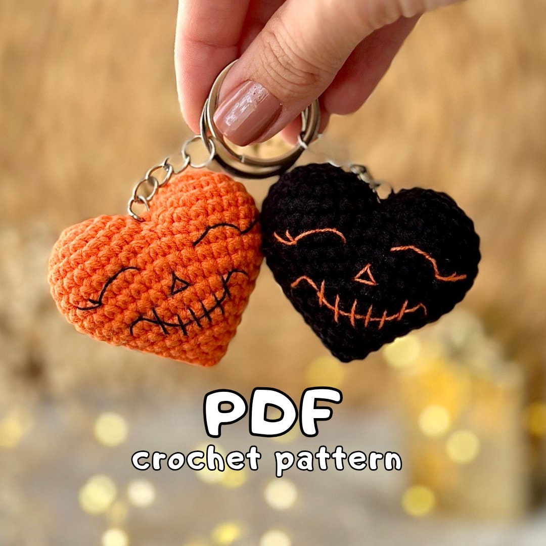 Halloween Heart Keychain Crochet Pattern, Amigurumi PDF Tutorial - Etsy