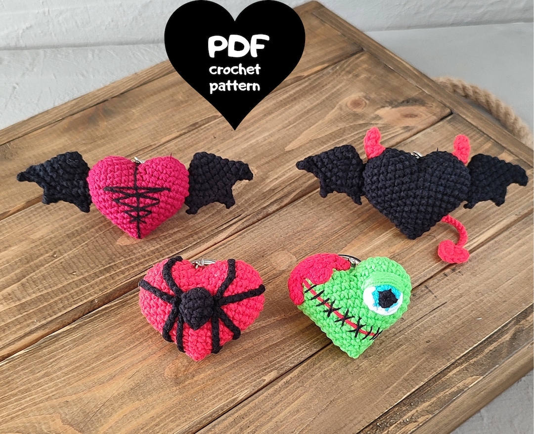 Crochet Scary,devil Heart Keychain,heart Spider Keychain,bat Keychain ...