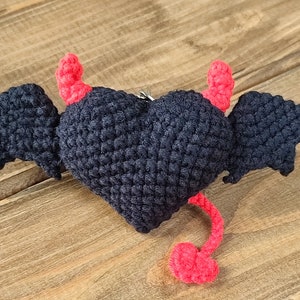 Crochet Scary Heart Pattern,devil's Heart Pattern, Heart Bat Keychain ...