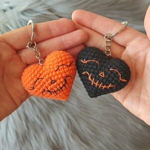 Halloween Heart Keychain Crochet Pattern, Amigurumi PDF Tutorial - Etsy