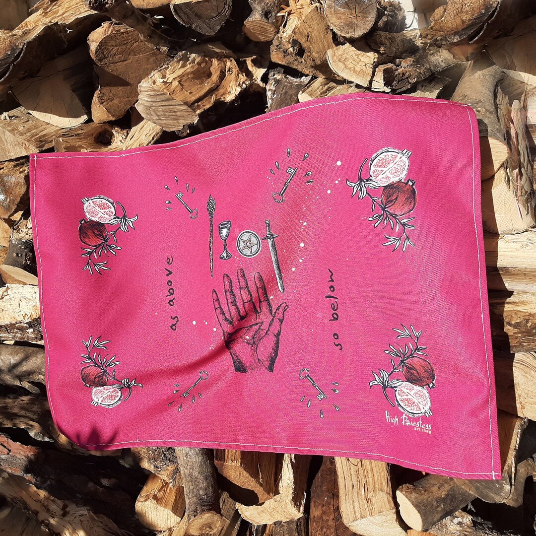 RED TAROT Cloth, Tarot Cloth, Carding Cloth, ALTAR Cloth, Altar Reading ...