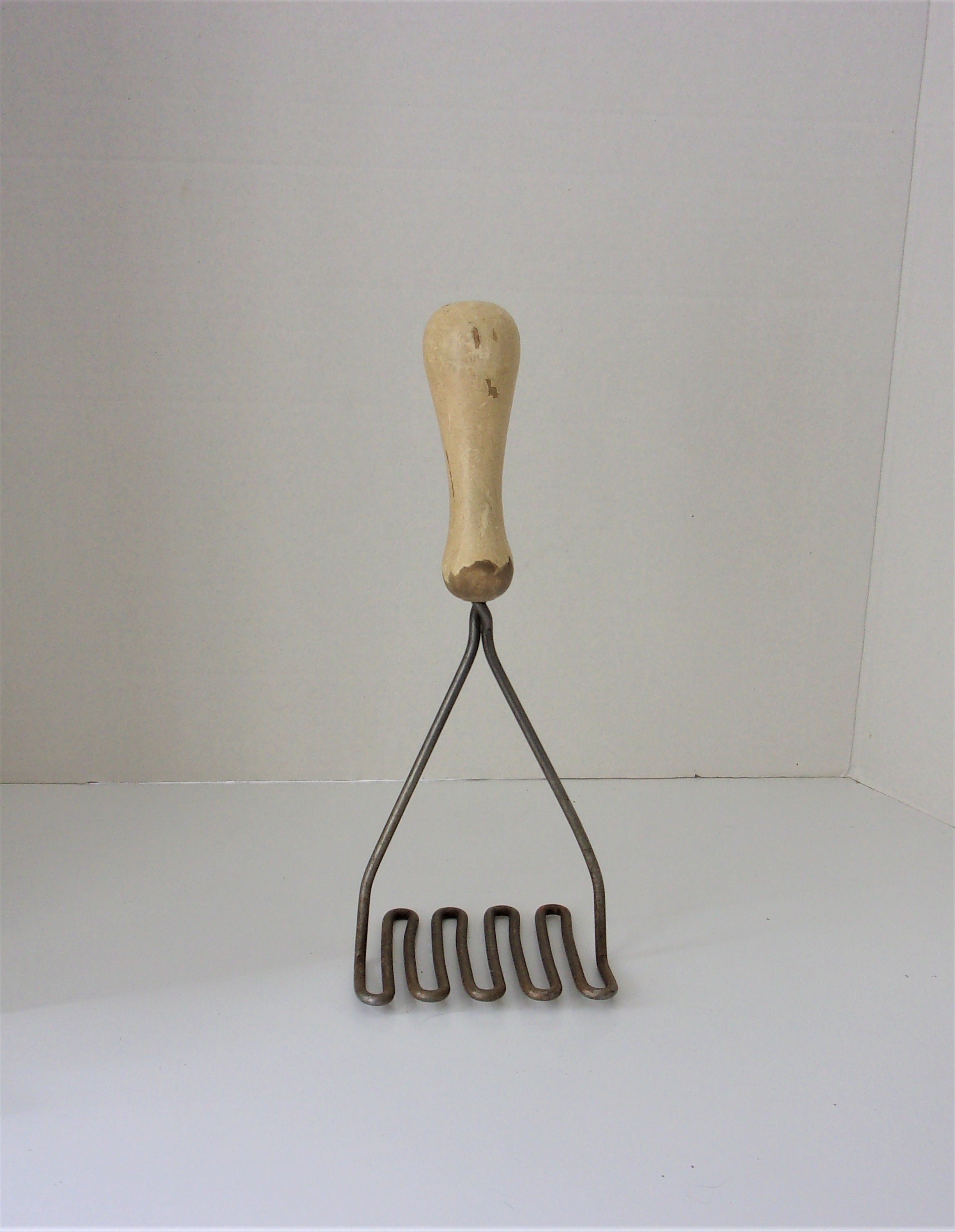 Vintage Potato Masher Wavy Metal Base Yellow Painted Wood Handle - Etsy