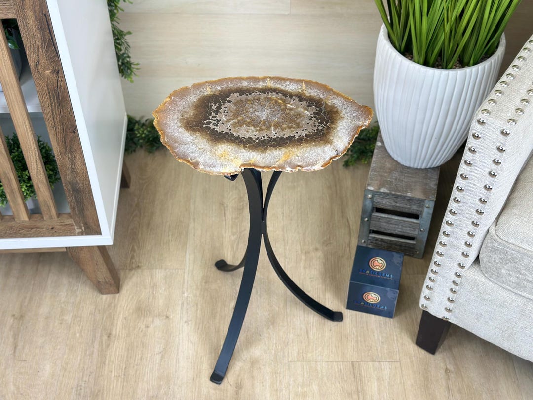 Natural Brazilian Agate Side Table on a Black Metal Base, 21.5
