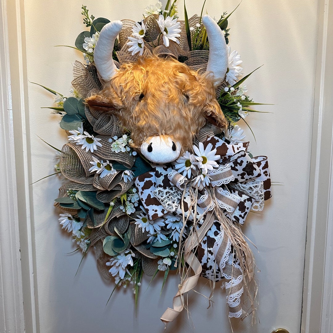 Farmhouse Highland Cow Wreath, Cow Wreath, Daisy Wreath, Cow Decor ...