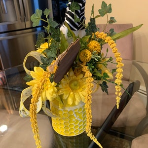 Bee Table Centerpiece, Floral Centerpiece, Flower Table Decor, Yellow ...