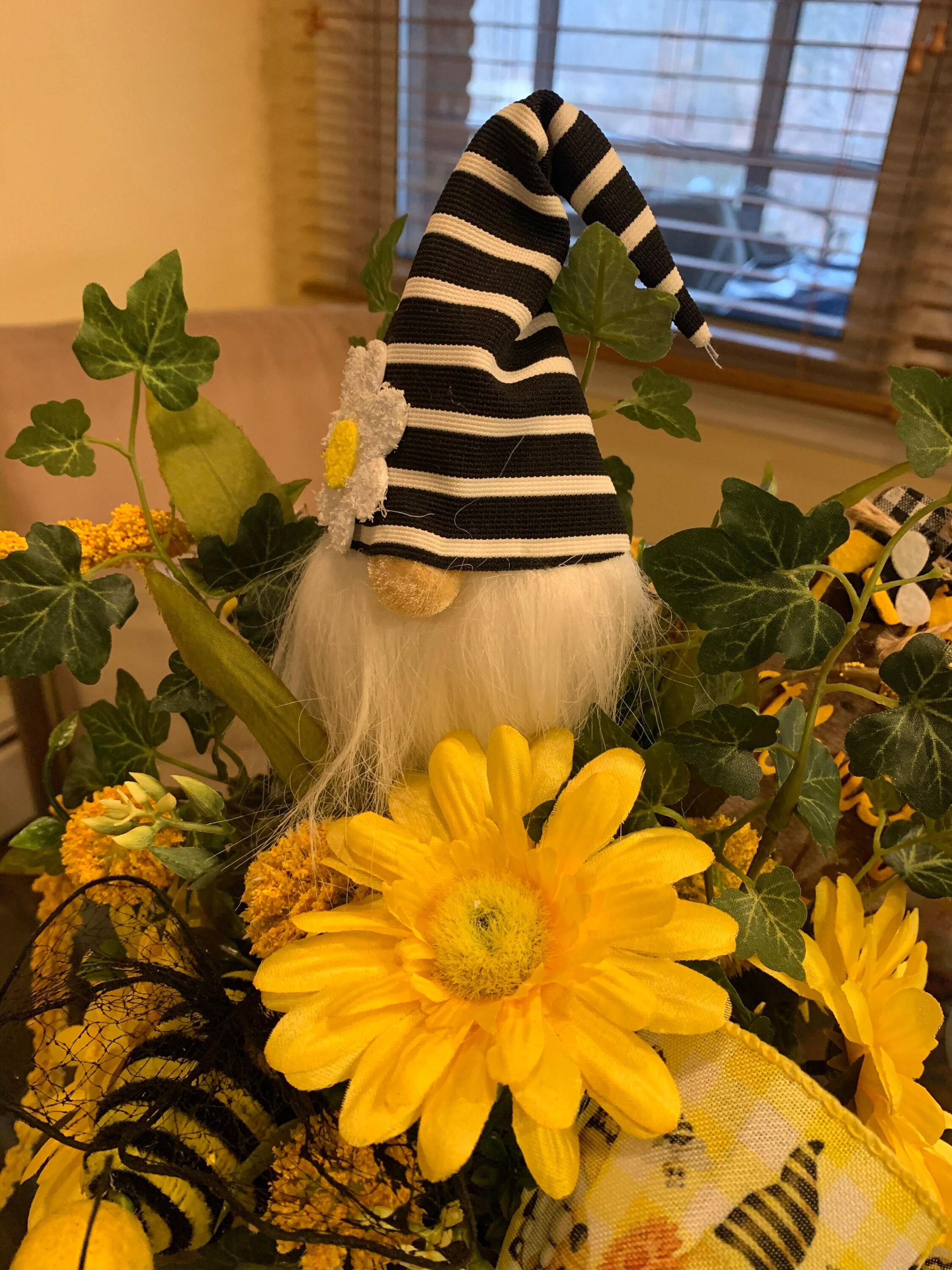 Bee Table Centerpiece Floral Centerpiece Flower Table Decor - Etsy