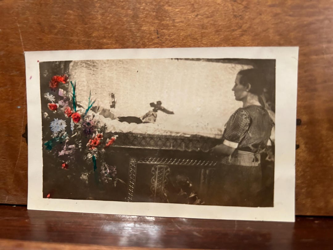 Early 1900s Post Mortem Photo With Hand Colored Flowers. ODDITIES - Etsy