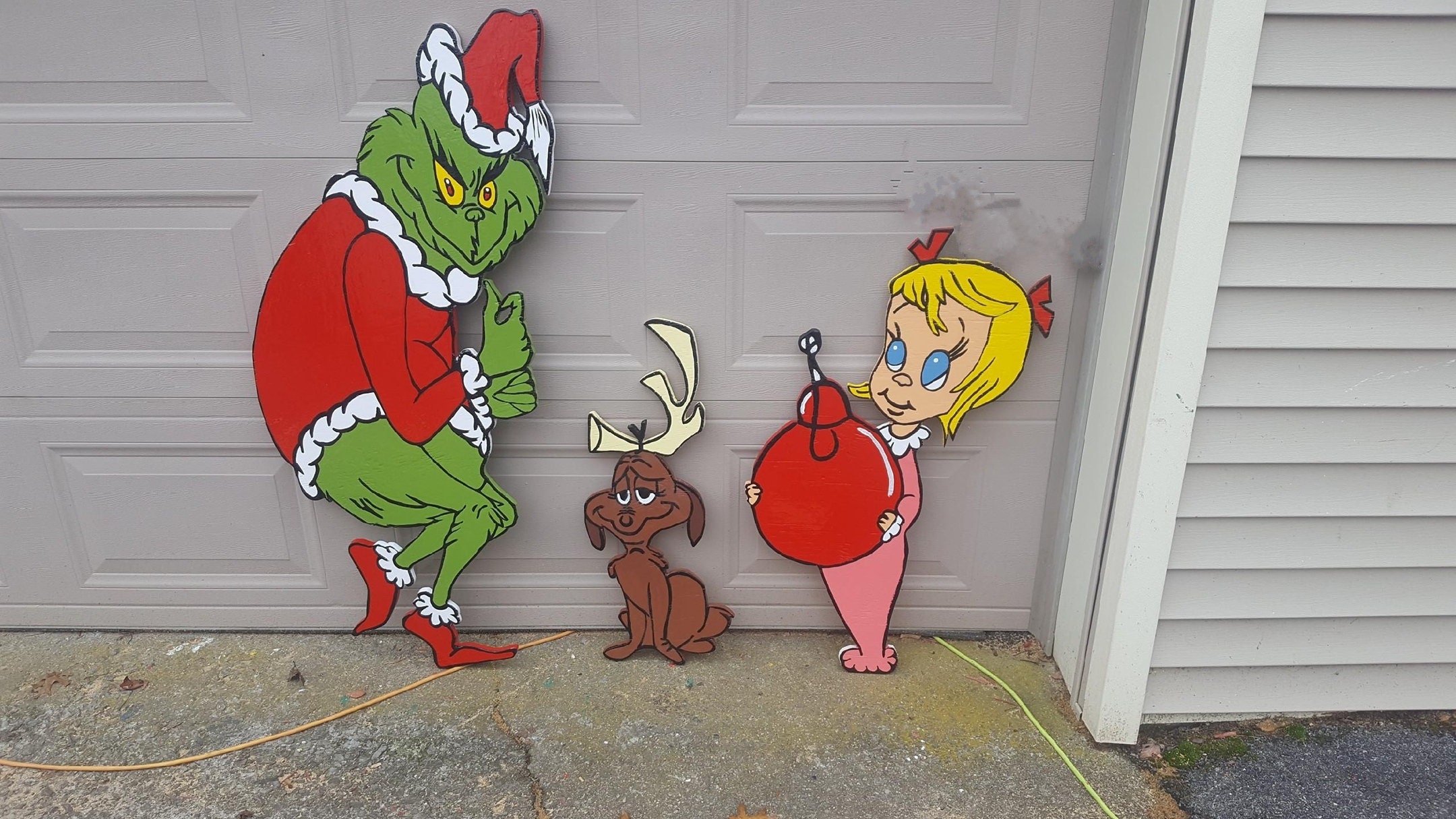 The Grinch, Max and Cindy Lou Yard Art - Etsy
