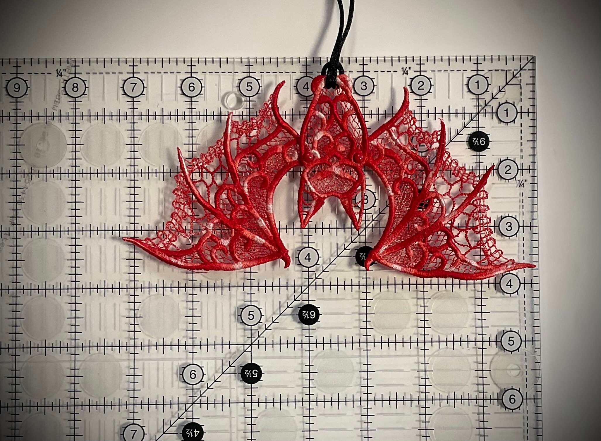 Red/white Red Variegated Bat Lace Ornament Movable Wings, Wings Can Be ...