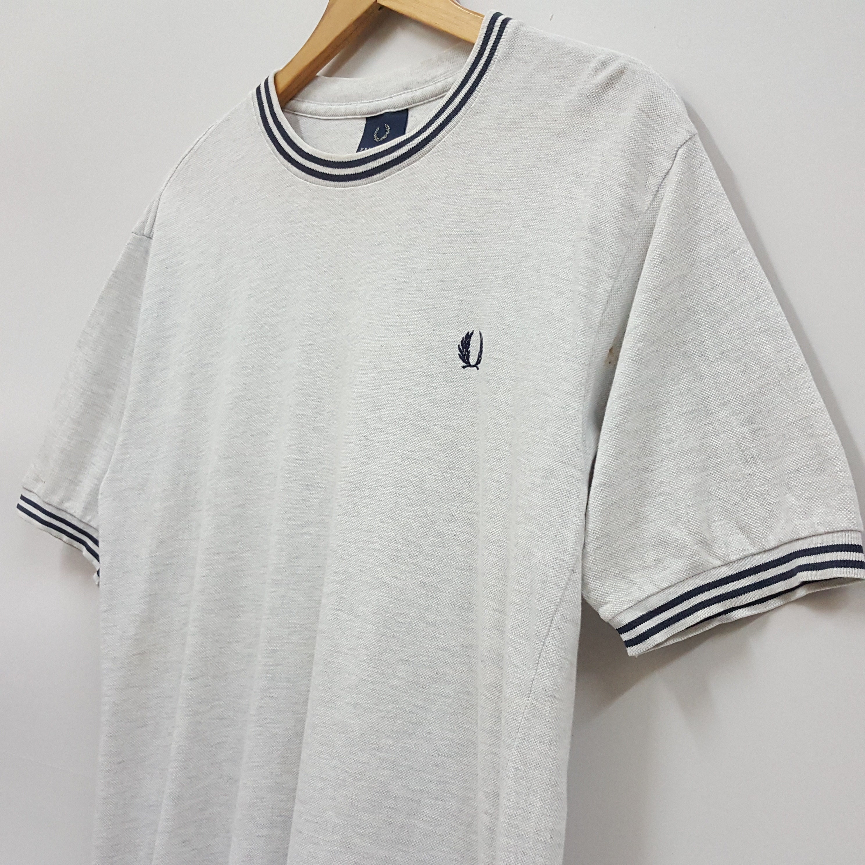 Vintage Fred Perry Small Logo Design T-shirt - Etsy