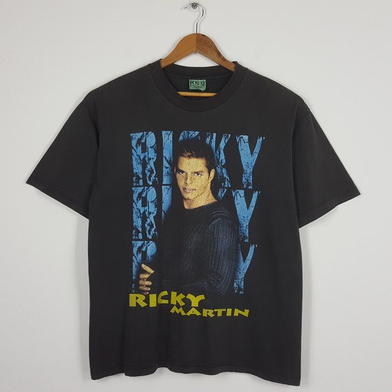 Vintage RICKEY MARTIN Latin Pop Singer Tour T-shirt - Gem