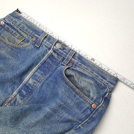 Vintage LEVI'S 501 Kurt Cobain Distressed Style Jeans - Gem