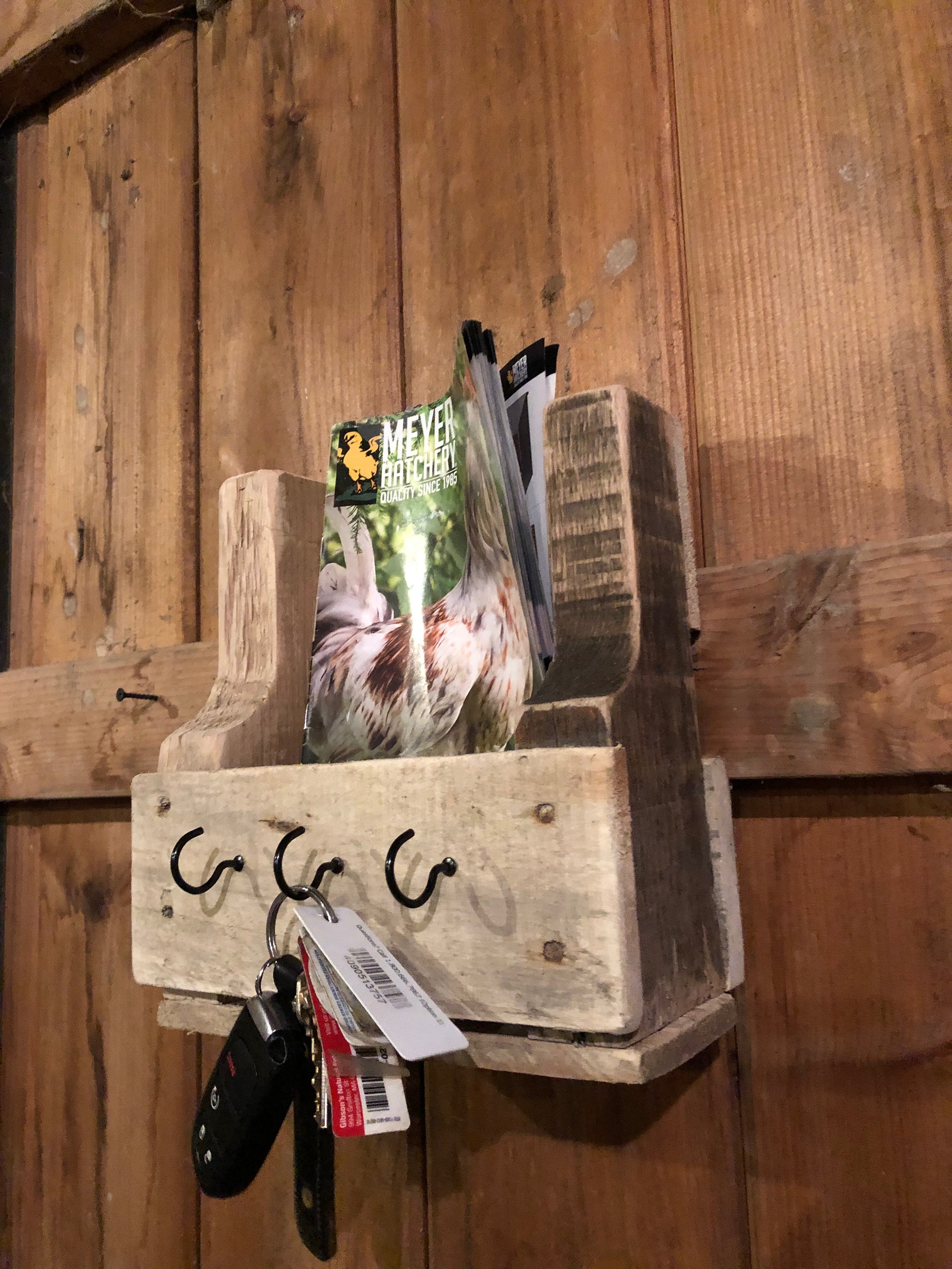 Rustic Reclaimed Pallet Wood Entryway Key/ Mail Holder | Etsy