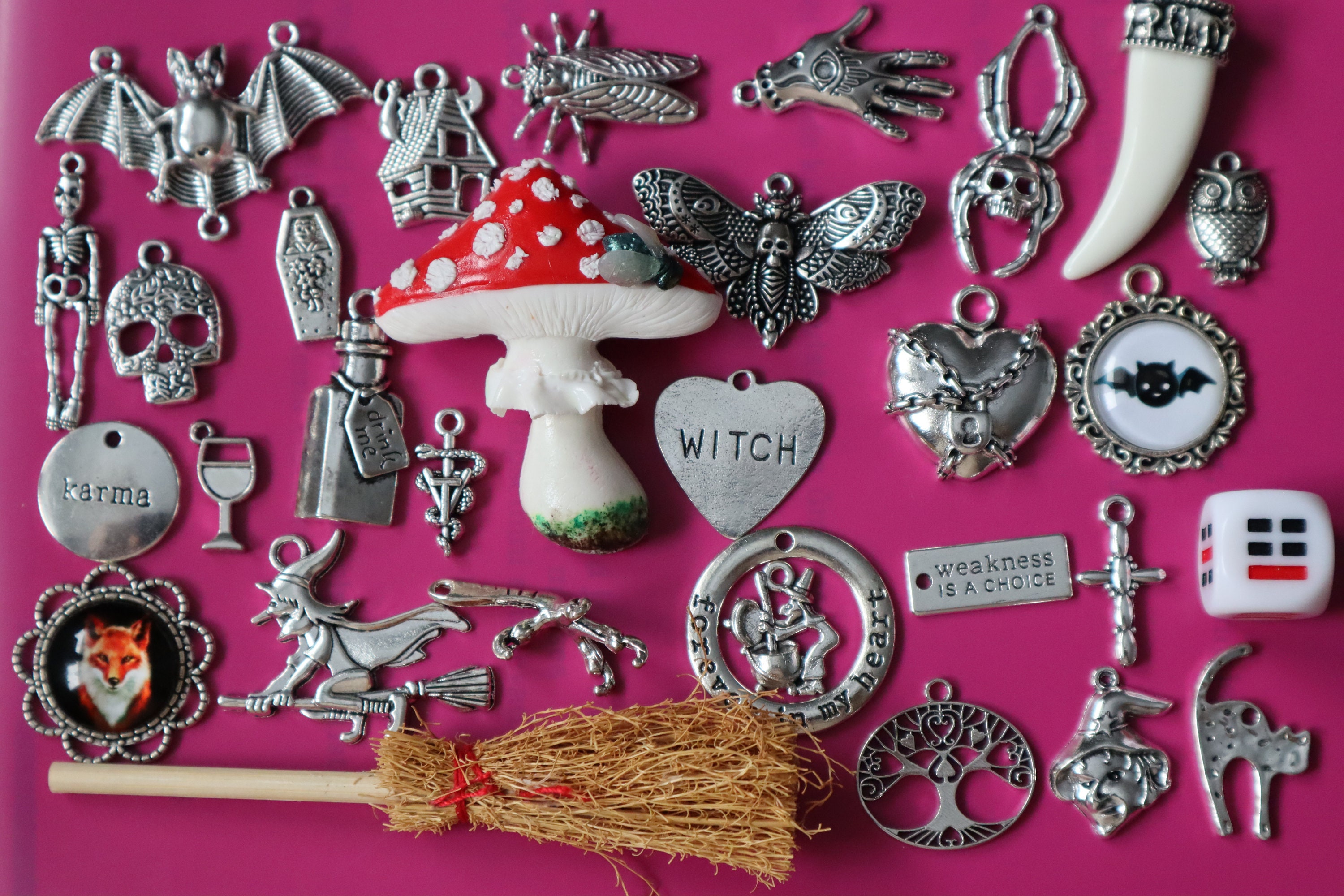 117 Wiccan Magic Tarot Charm Set for Divinations/ Fortune - Etsy
