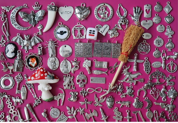 117 Wiccan Magic Tarot Charm Set for Divinations/ Fortune - Etsy
