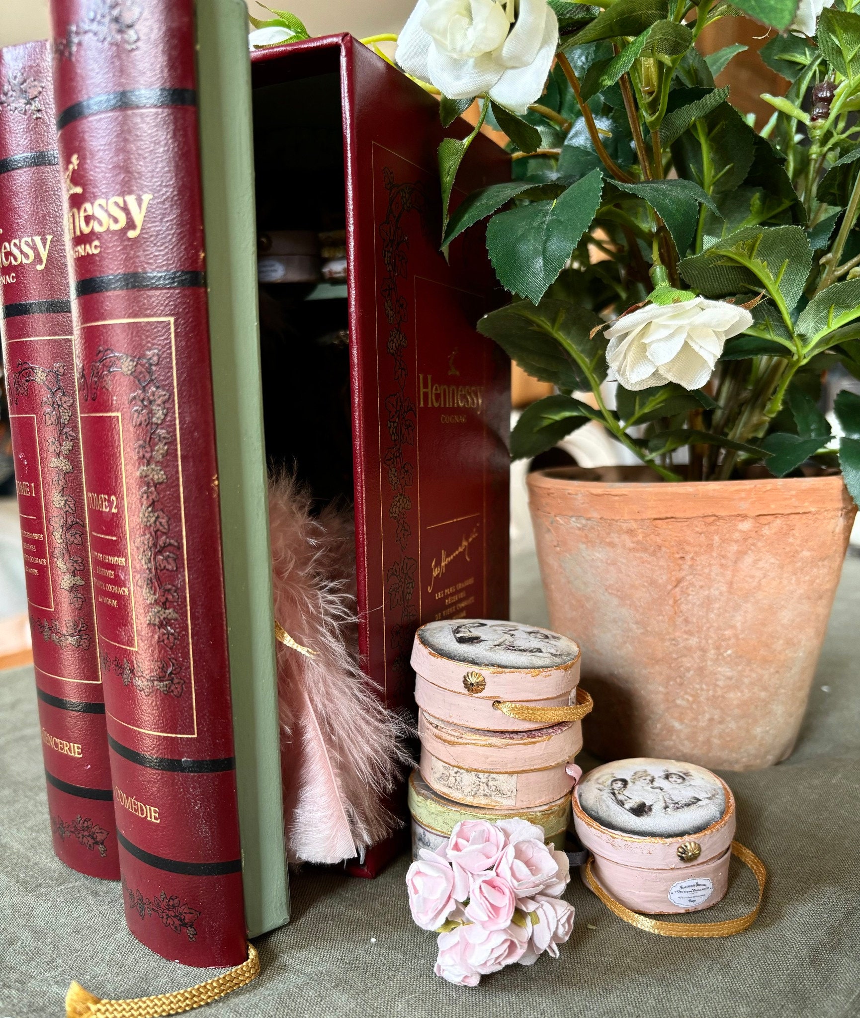 Hennessy Rose Miniature Book Nook Dollhouse, Luxury Design, Pink and ...
