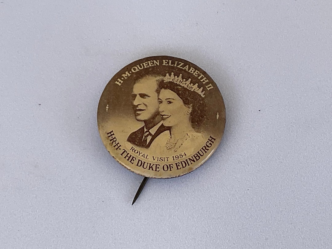 Vintage 1954 Royal Visit Queen Elizabeth II Tin Badge Pin - Etsy