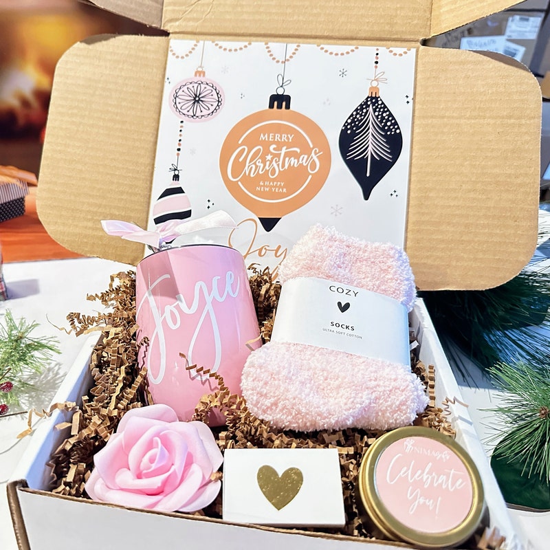 Pink Gift Set Women - 60+ Gift Ideas for 2024