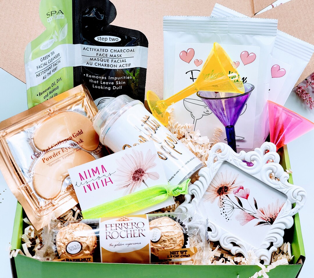 21st Birthday Gift for Her Birthday Gift Box Personalized Best Friend Gift for Birthday Girl 21st Bday Gift Finally Legal bdbf009 Etsy