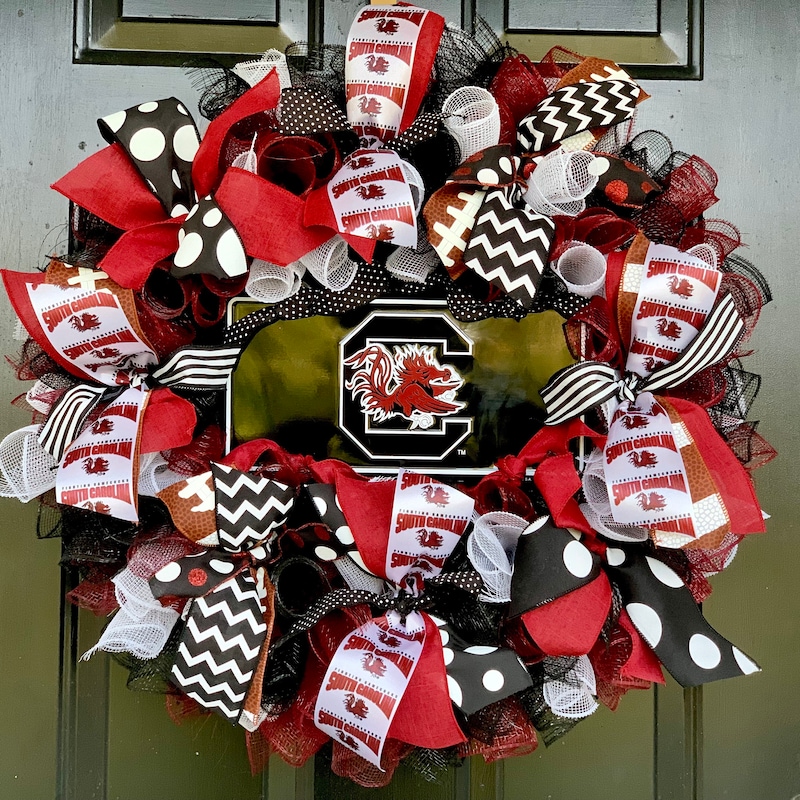 College Wreath - Etsy